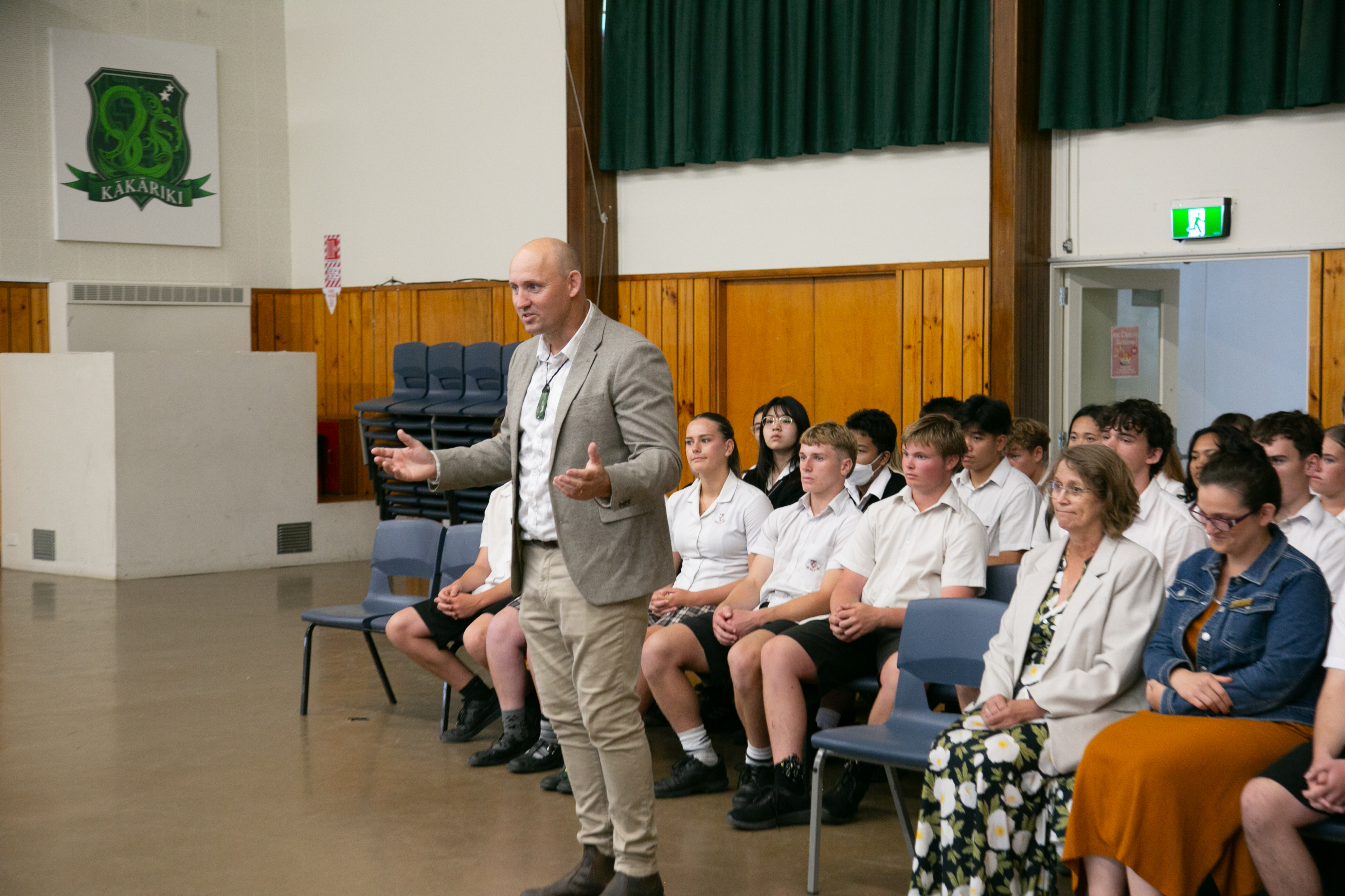 Strengthening Ties: Thai Ambassador Visits Mount Hutt College and Methven